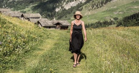 Ruth Kramer: Interior Designer Behind Brücke 49 & Wildland